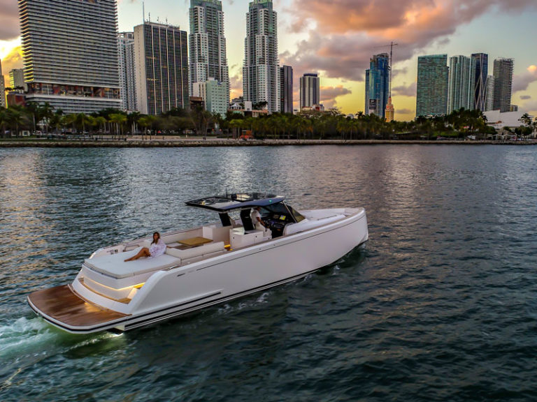 Pardo 50, la dulce vida desembarca en Miami