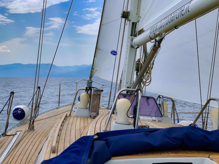 5 buenas razones para tener velas rápidas en un crucero