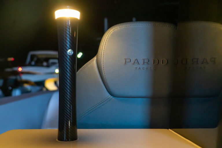 Pod Illumina Custom, un nuevo concepto de consola | Los Barcos